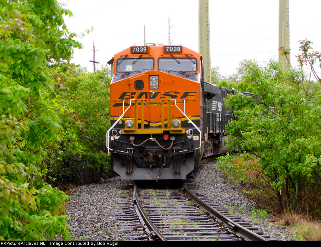 BNSF 7039